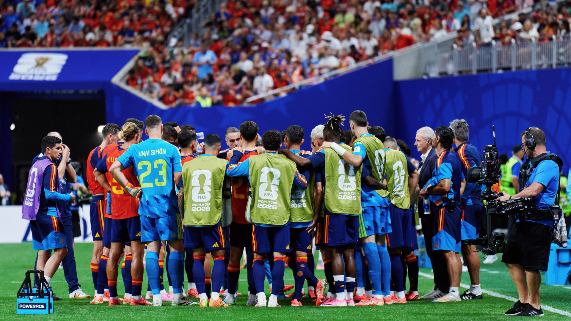 "España es una selección muy chica, se tienen que dar cuenta dónde ...