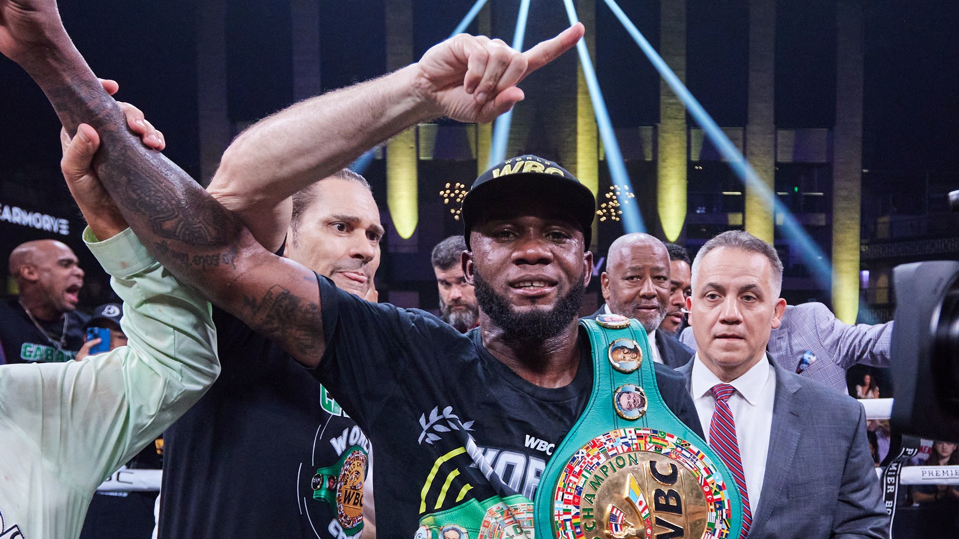 Cómo y dónde ver la pelea Carlos 'Caballo bronco' Adames vs Hamzah ...