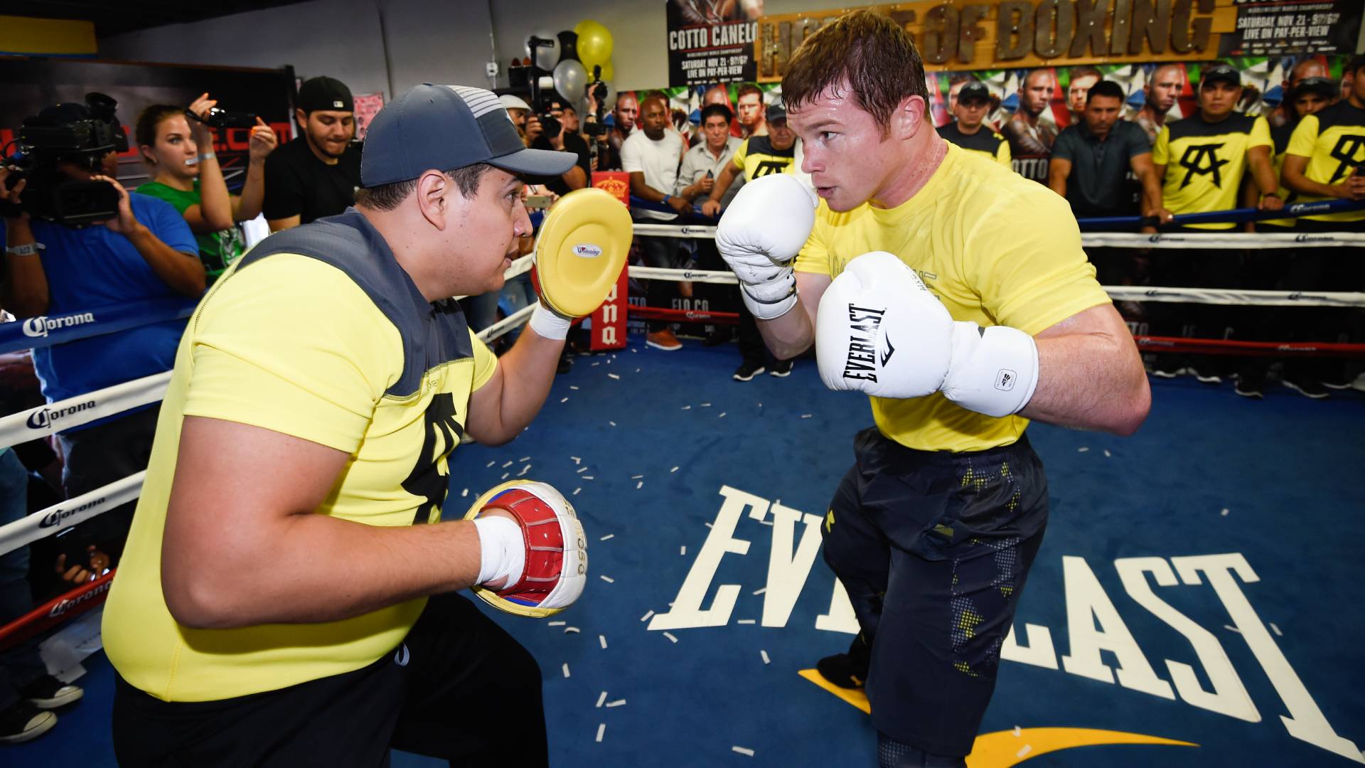 Who is Canelo Alvarez's boxing trainer? Everything you need to know ...