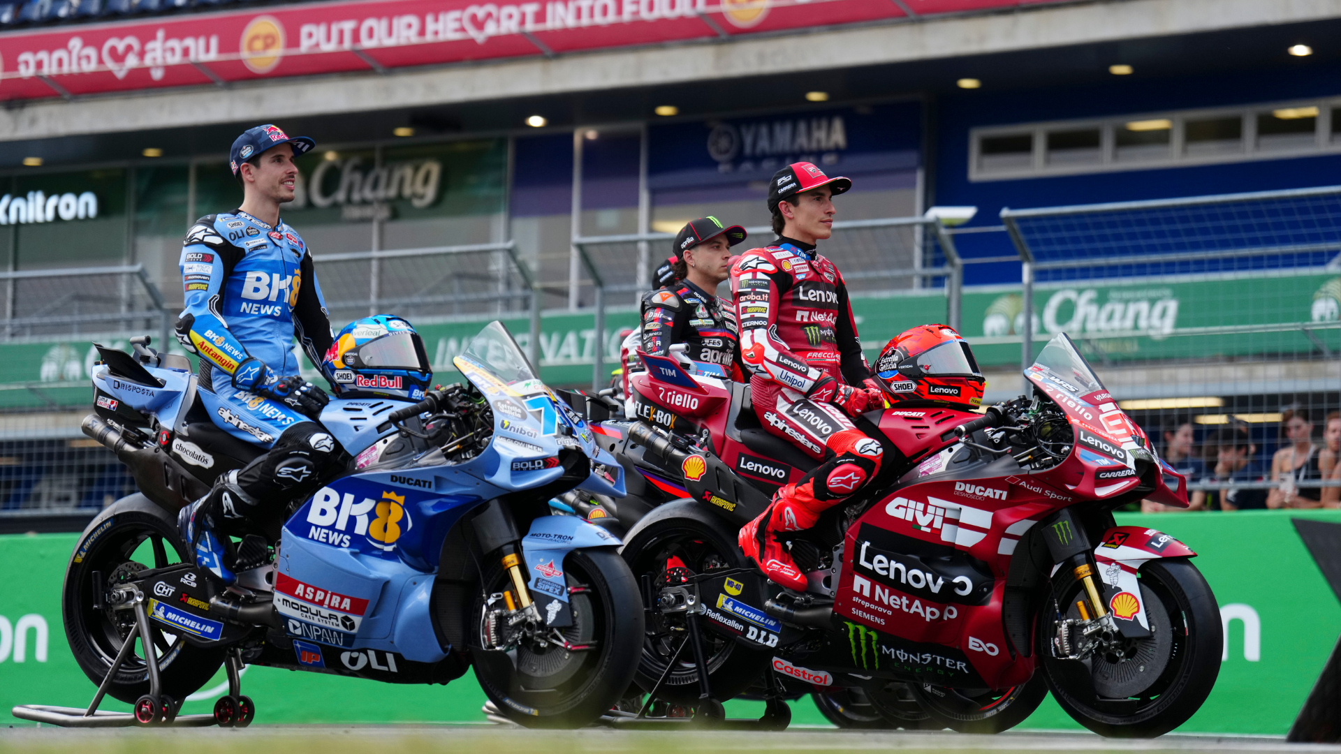 Álex Márquez ironiza sobre la 'suerte' de Marc Márquez tras la caída en ...