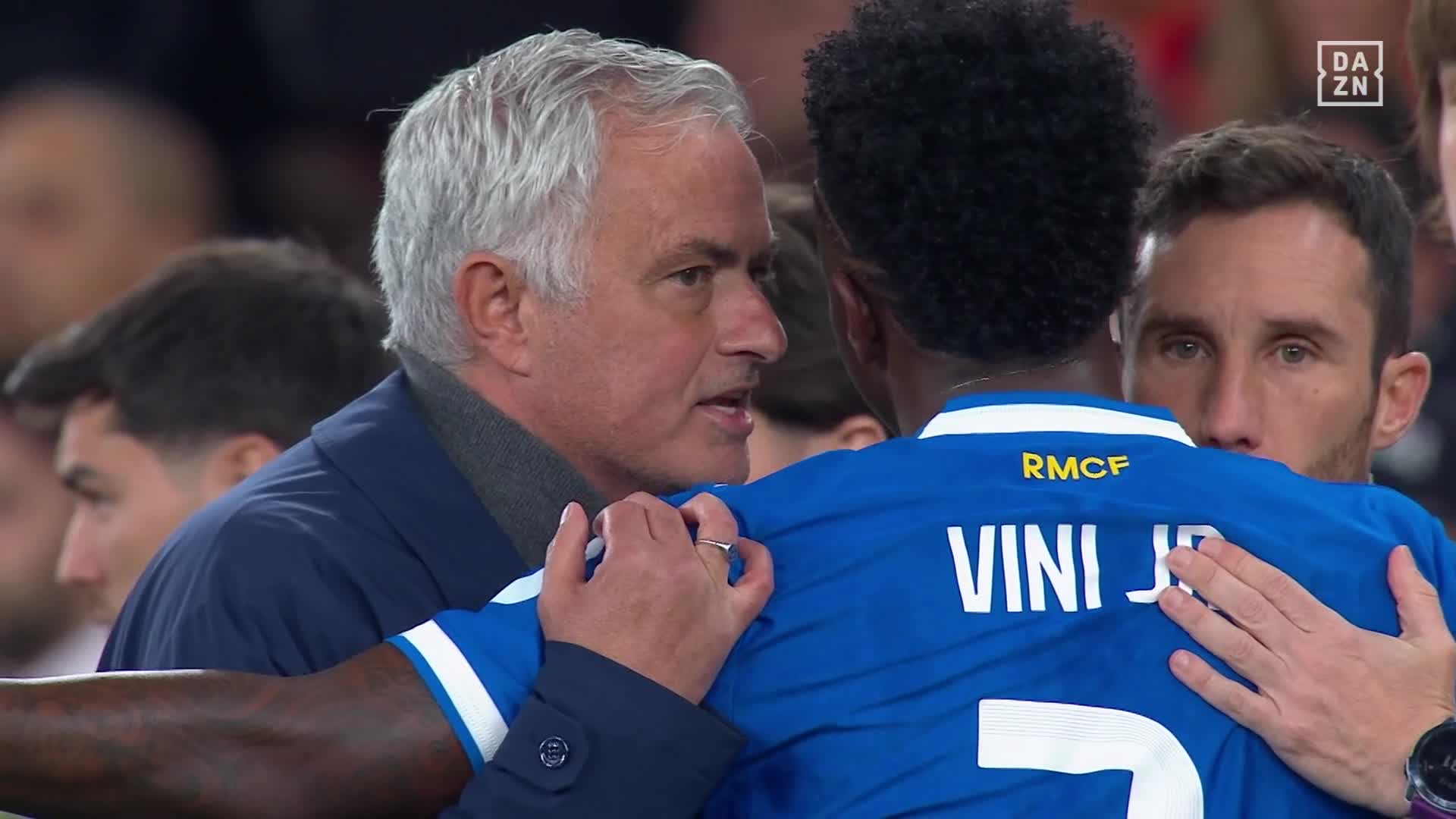 Vinicius Jr denuncia un insulto racista de Prestianni en el Benfica vs ...